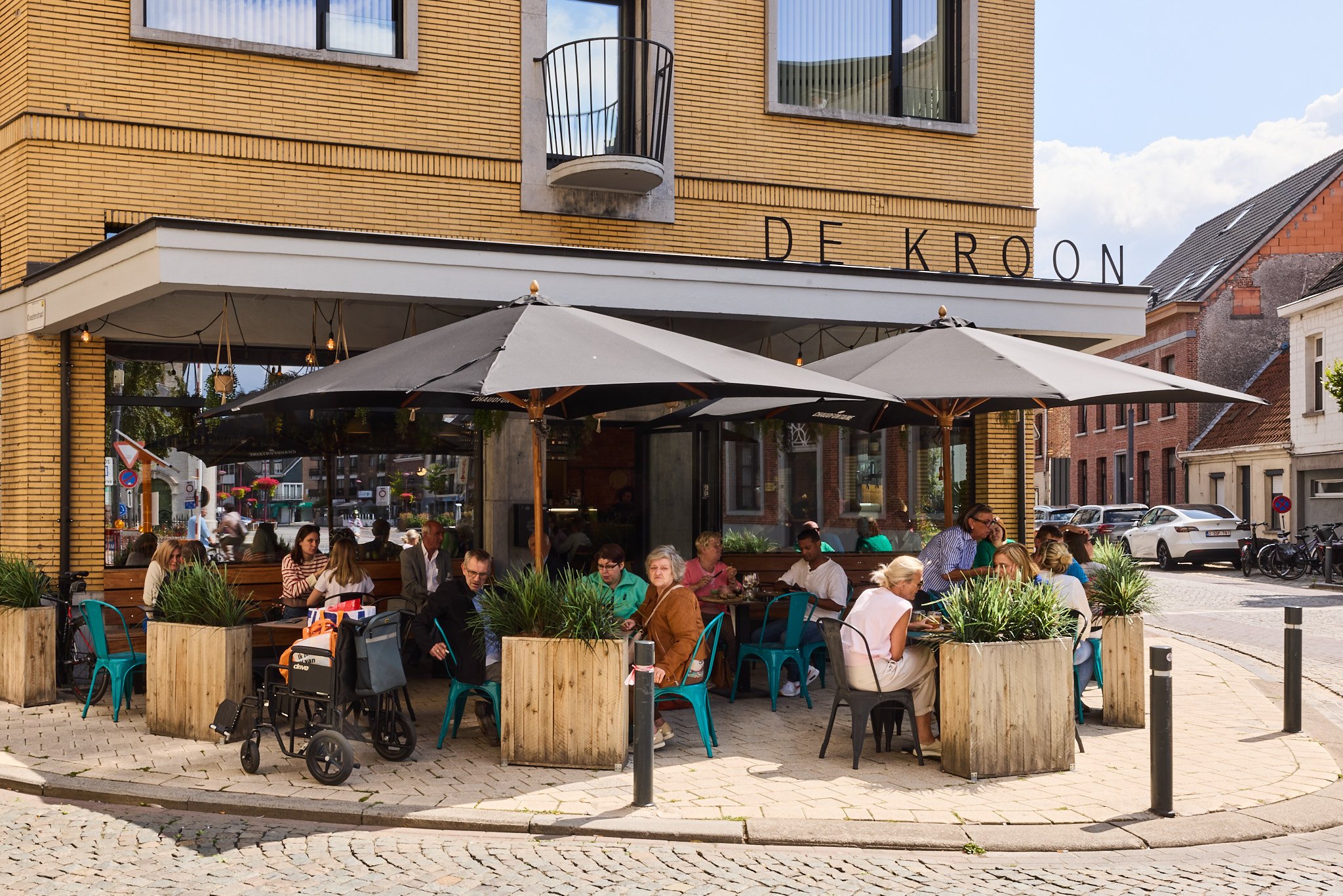 De Kroon | Zele | Contact